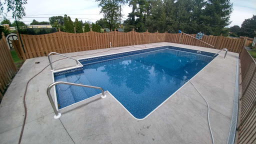 Vinyl Liner Replacement in Rochester, NY | Pettis Pools
